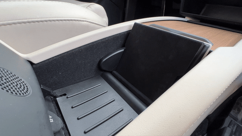 Wireless phone charger - Tesla Model S/X